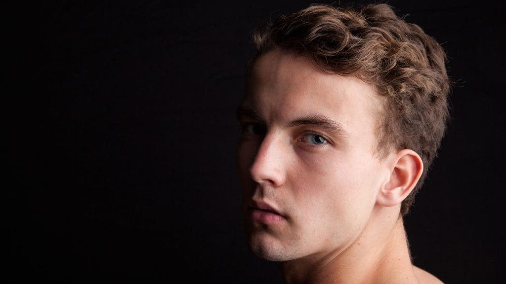 7 Ways To Shoot Flattering Portrait Photography With A Single Flash ...