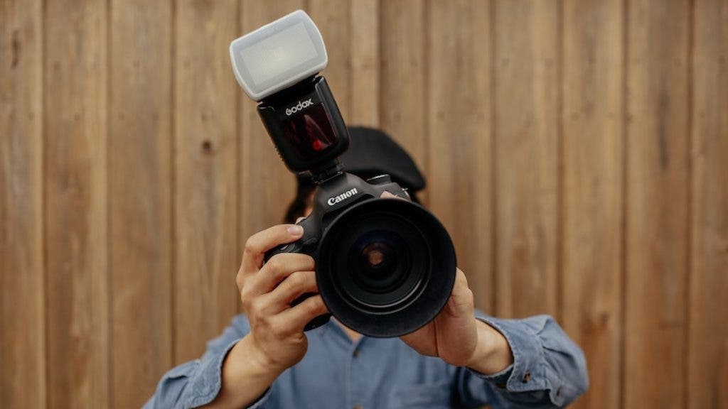 A Quickstart Guide to Using a Speedlight - 42West, Adorama