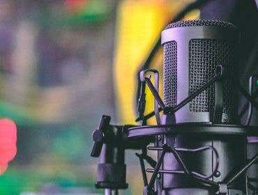 Top 3 Podcast Starter Packages & Kits - Adorama Learning Center