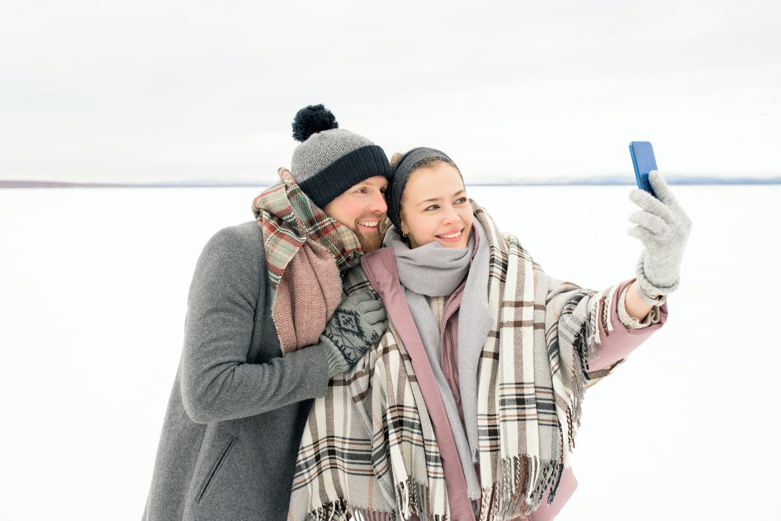 How to Take a Good Selfie in 6 Tips - Adorama