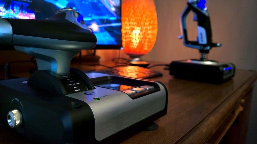 Logitech X52 Flight System: Hands-On Review - 42West