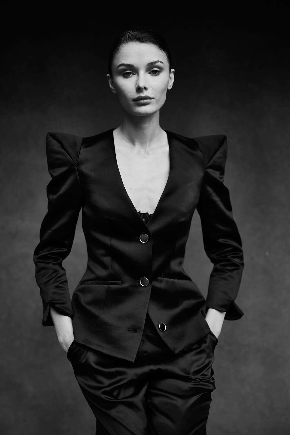 How to Use Garage Lighting for Fashion Photography - 42West