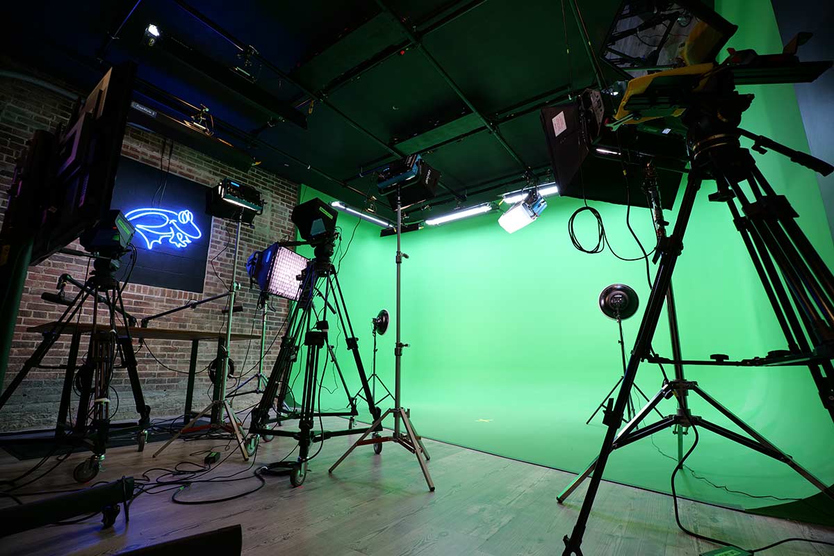 Adorama Helps iFrog Build New Live Production Studio