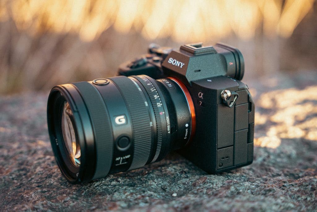 Sony FE 20-70mm F/4 G Zoom Lens: Hands-On Review - 42West