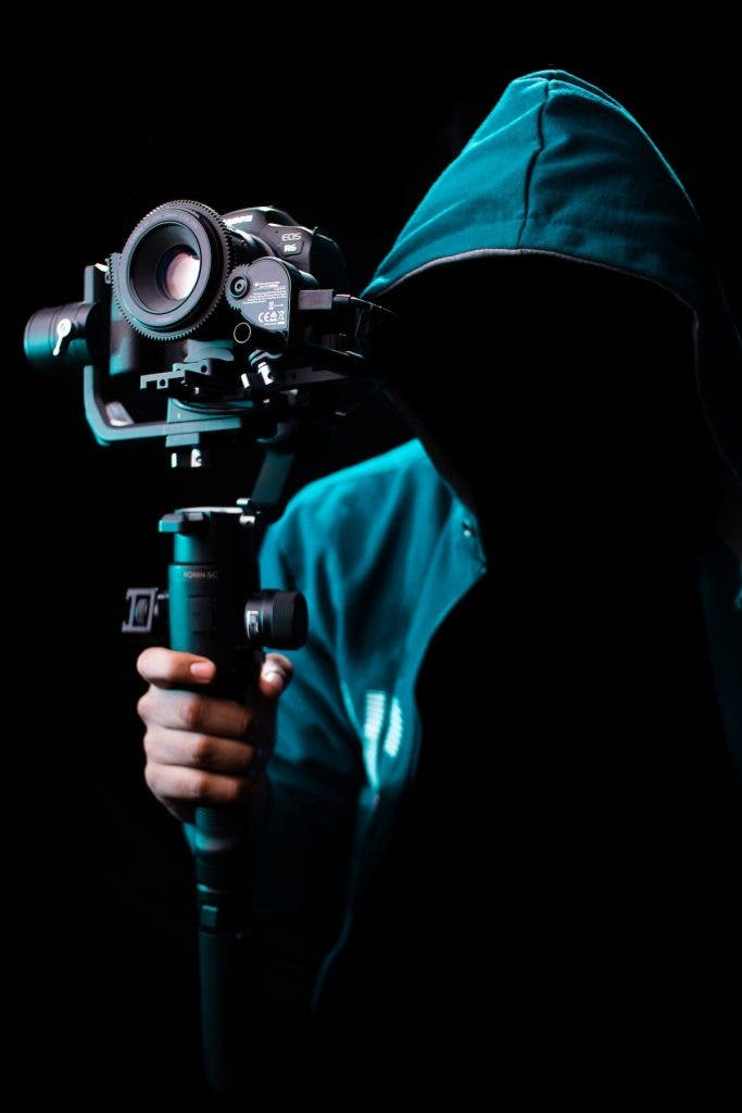 What is a Rolling Shutter (And How to Prevent It) - 42West