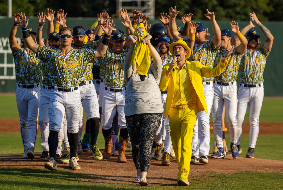 How I Photograph the Savannah Bananas - Adorama