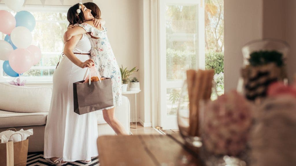 Tips for Photographing a Baby Shower - Adorama