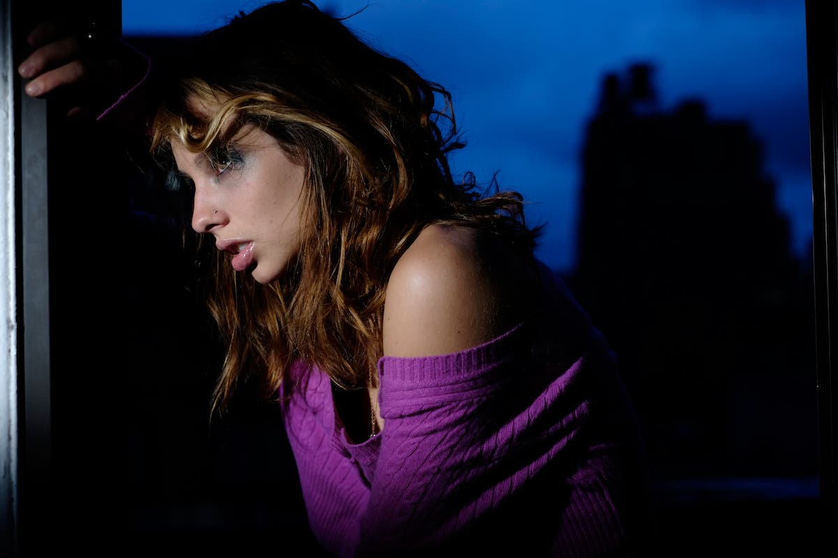 How to Capture Wide-Angle Portraits - Adorama