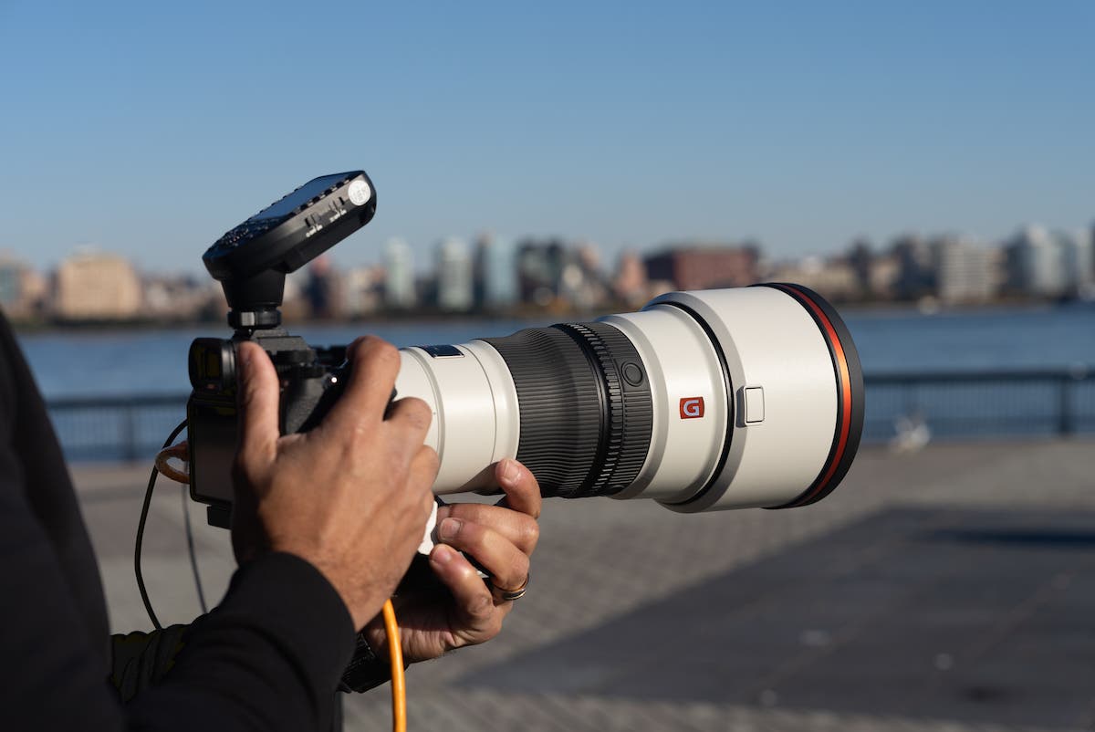 New Sony 300mm f2.8 GM Lens is its Lightest Large-Aperture Telephoto Prime