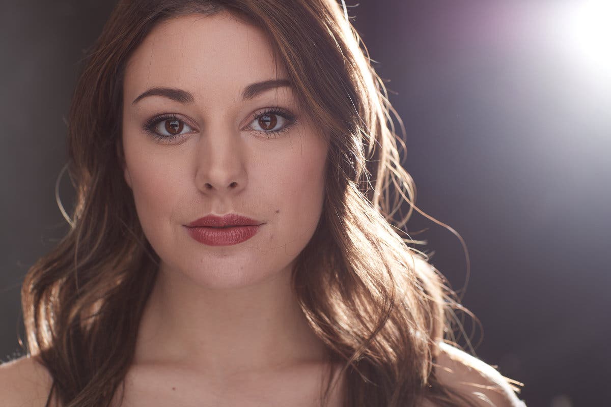 How is a Rim Light Used in Cinema and Photography? - Adorama