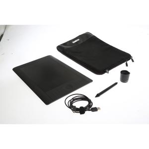 Used Wacom PTH-650 Intuos5 Medium Pen & Touch Tablet - Black SKU ...