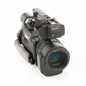 USED Sony DSR-PD170 3-CCD Mini DVCAM/Mini DV Camcorder - (7110 Hours ...