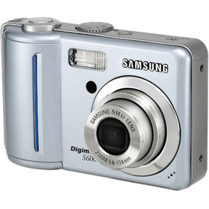 Samsung Digimax S 600 SE Digital Camera Kit, 6.0 Megapixel, 3x Optical ...