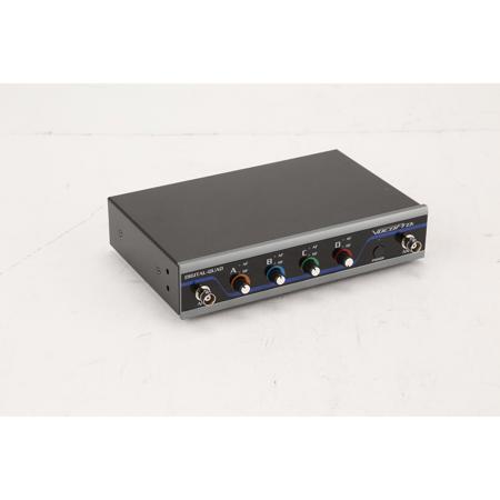 Used VocoPro Digital Quad 4 Channel UHF Digital Wireless Handheld Mic ...