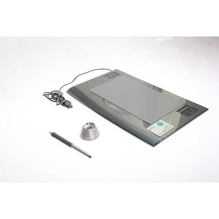 Used Wacom Intuos3 USB 6"x 11" Graphics Tablet for PC & Mac (Tablet ...