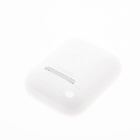 USED Apple AirPods (2019) with Wireless Charging Case - SKU#1668910