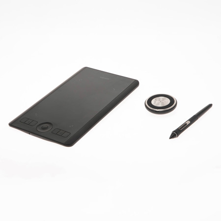 USED Wacom Intuos Pro Creative Pen Tablet - Small, Black SKU#1677894