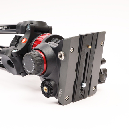 USED Manfrotto MVH502A Fluid Head And MVT502AM Tripod - SKU#1801145