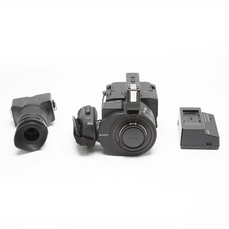 Used Sony NEX-FS700 R (Upgrade) 4K Sensor High Speed NXCAM Super35 ...