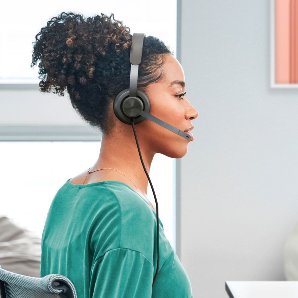 Logitech Zone 750 Wired On-Ear USB Stereo Headset #981-001103 ...